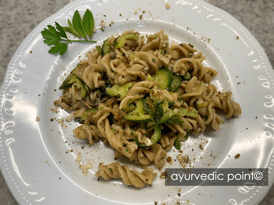 Fusilli Con Zucchine, Mandorle E Aromi | Ayurvedic Point©, Milano